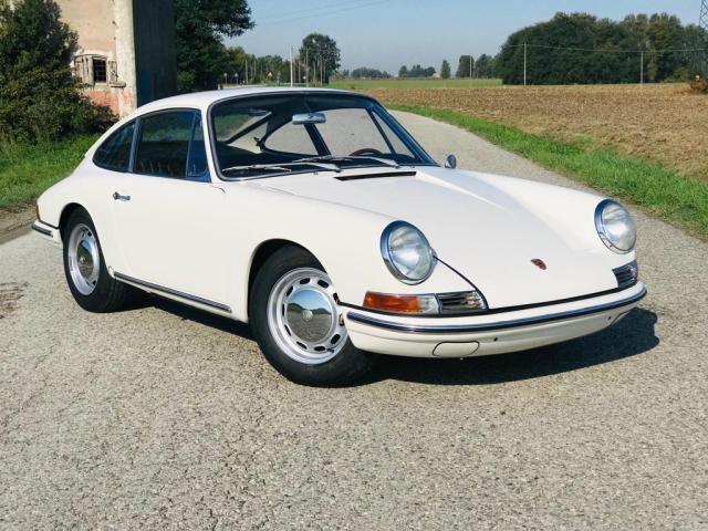 The best 911 for €100’000 – The Thrill of Driving