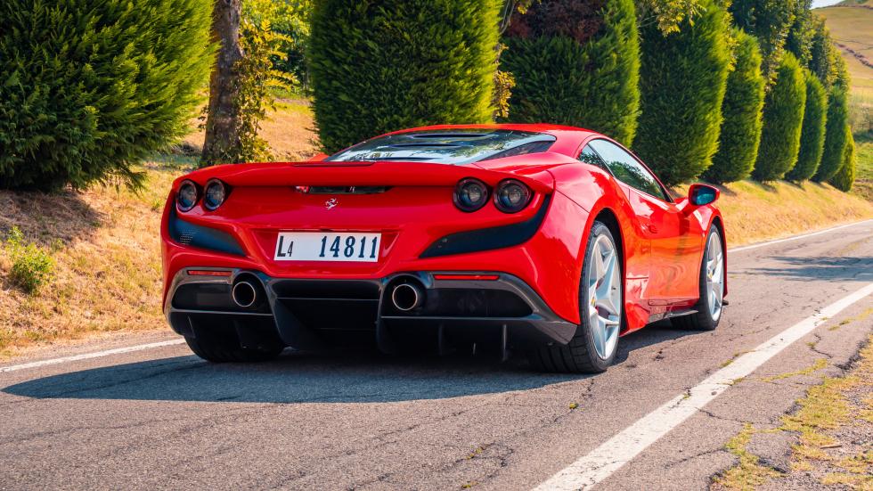 The Ferrari F8 is a supercar “bargain”! – The Thrill of Driving